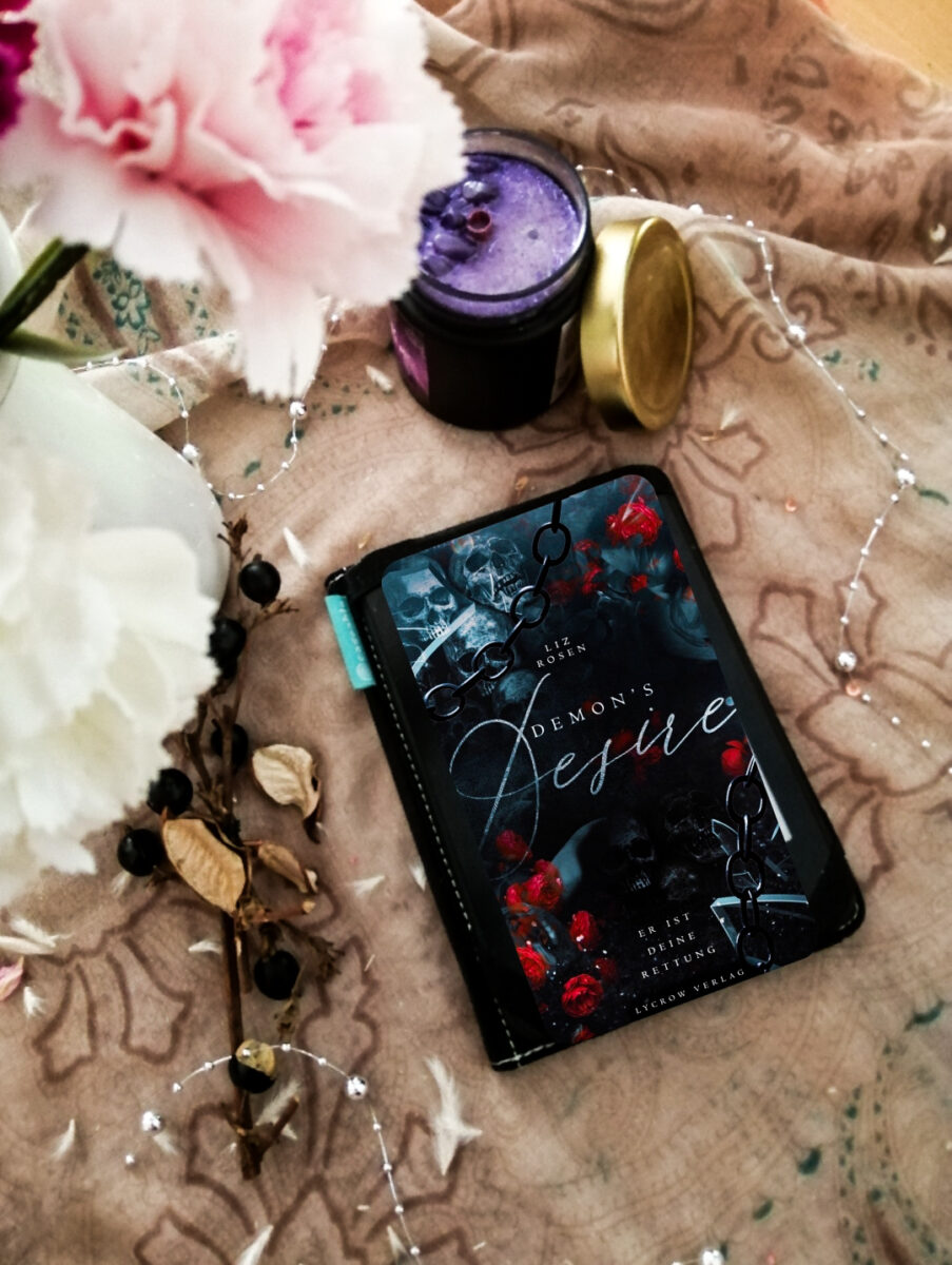 Buchrezension zu „Demon´s Desire – Er ist deine Rettung“ von Liz Rosen ...